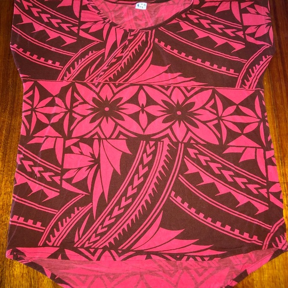 Missing Polynesia | Tops | P O L Y T O P | Poshmark
